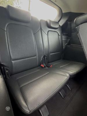 Pelēks Hyundai Grand Santa Fe 2015 Šauļi, ar dzinēja tilpumu 2.20 L un nobraukumu 257 tūkst. km par 15450 €, foto 33 vietnē AUTOMOTO.COM.LV