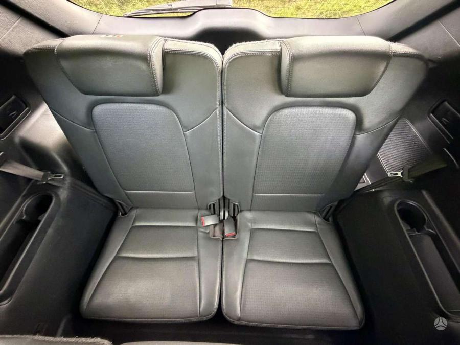 Pelēks Hyundai Grand Santa Fe 2015 Šauļi, ar dzinēja tilpumu 2.20 L un nobraukumu 257 tūkst. km par 15450 €, foto 35 vietnē AUTOMOTO.COM.LV