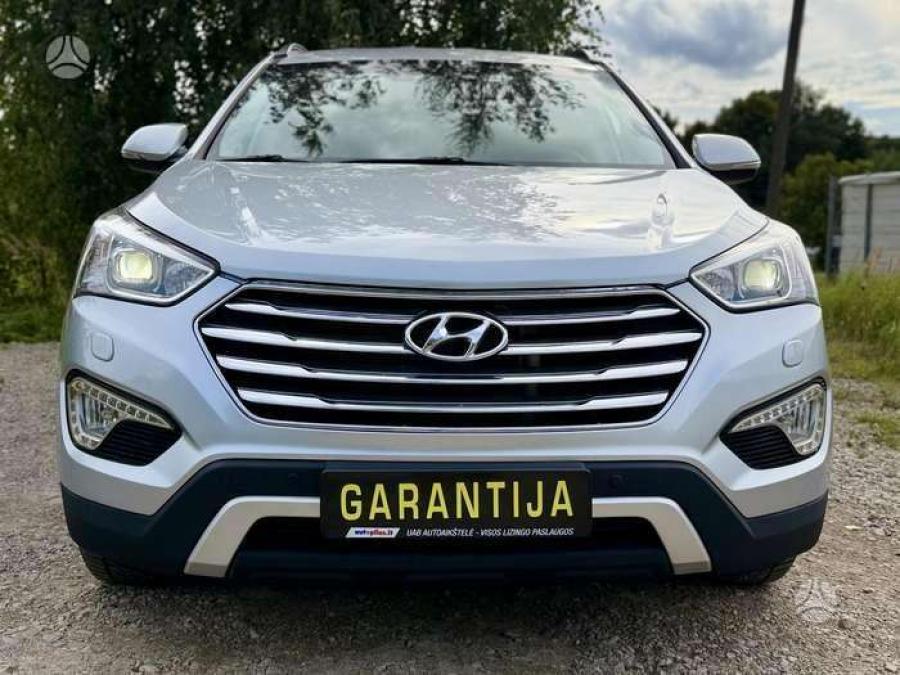 Pelēks Hyundai Grand Santa Fe 2015 Šauļi, ar dzinēja tilpumu 2.20 L un nobraukumu 257 tūkst. km par 15450 €, foto 6 vietnē AUTOMOTO.COM.LV
