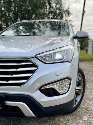 Pelēks Hyundai Grand Santa Fe 2015 Šauļi, ar dzinēja tilpumu 2.20 L un nobraukumu 257 tūkst. km par 15450 €, foto 19 vietnē AUTOMOTO.COM.LV