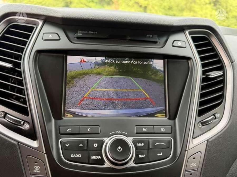 Pelēks Hyundai Grand Santa Fe 2015 Šauļi, ar dzinēja tilpumu 2.20 L un nobraukumu 257 tūkst. km par 15450 €, foto 41 vietnē AUTOMOTO.COM.LV
