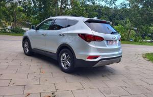 Pelēks Hyundai Grand Santa Fe 2018 Viļņa, ar dzinēja tilpumu 2.40 L un nobraukumu 86 tūkst. km par 14800 €, foto 3 vietnē AUTOMOTO.COM.LV