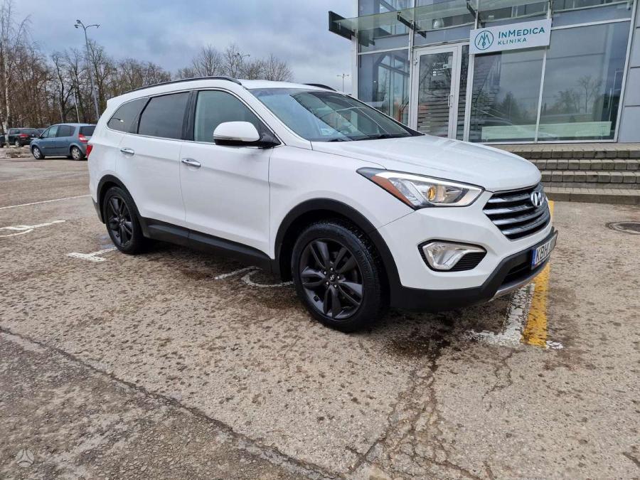 Balts Hyundai Grand Santa Fe 2014 Marijampole, ar dzinēja tilpumu 3.30 L un nobraukumu 140 tūkst. km par 10200 €, foto 7 vietnē AUTOMOTO.COM.LV