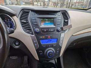 Balts Hyundai Grand Santa Fe 2014 Marijampole, ar dzinēja tilpumu 3.30 L un nobraukumu 140 tūkst. km par 10200 €, foto 12 vietnē AUTOMOTO.COM.LV