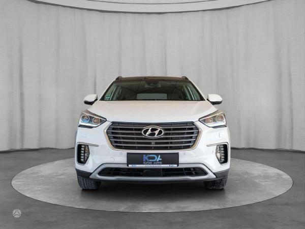 Balts Hyundai Grand Santa Fe 2017 Marijampole, ar dzinēja tilpumu 2.20 L un nobraukumu 88 tūkst. km par 20850 €, foto 3 vietnē AUTOMOTO.COM.LV