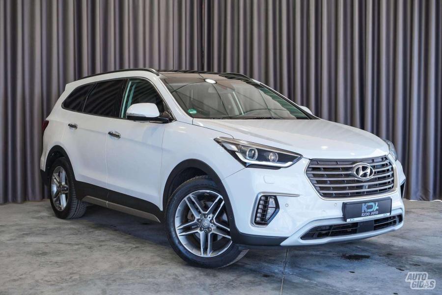 White Hyundai Grand Santa Fe 2017 in Marijampole, with an engine capacity of 2.20 L and mileage of 88 thousand km for 20850 €, photo 1 on AUTOMOTO.COM.LV
