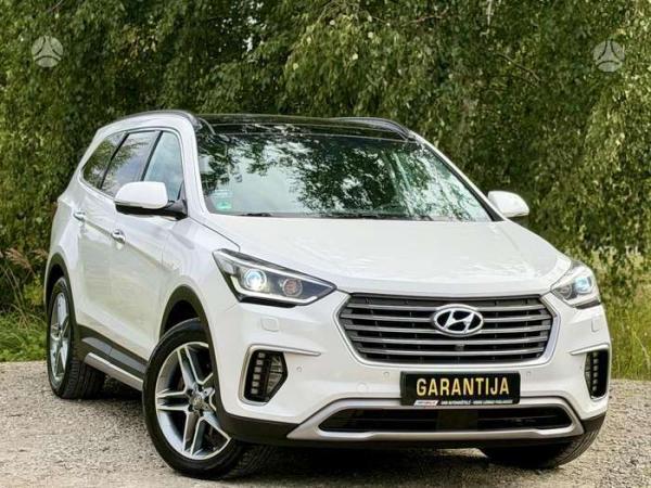 Balts Hyundai Grand Santa Fe 2017 Šauļi, ar dzinēja tilpumu 2.20 L un nobraukumu 232 tūkst. km par 17999 €, foto 2 vietnē AUTOMOTO.COM.LV