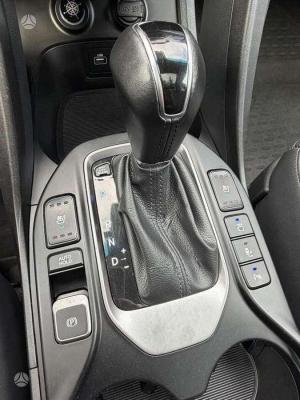 Balts Hyundai Grand Santa Fe 2017 Šauļi, ar dzinēja tilpumu 2.20 L un nobraukumu 232 tūkst. km par 17999 €, foto 45 vietnē AUTOMOTO.COM.LV