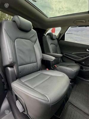 Balts Hyundai Grand Santa Fe 2017 Šauļi, ar dzinēja tilpumu 2.20 L un nobraukumu 232 tūkst. km par 17999 €, foto 37 vietnē AUTOMOTO.COM.LV