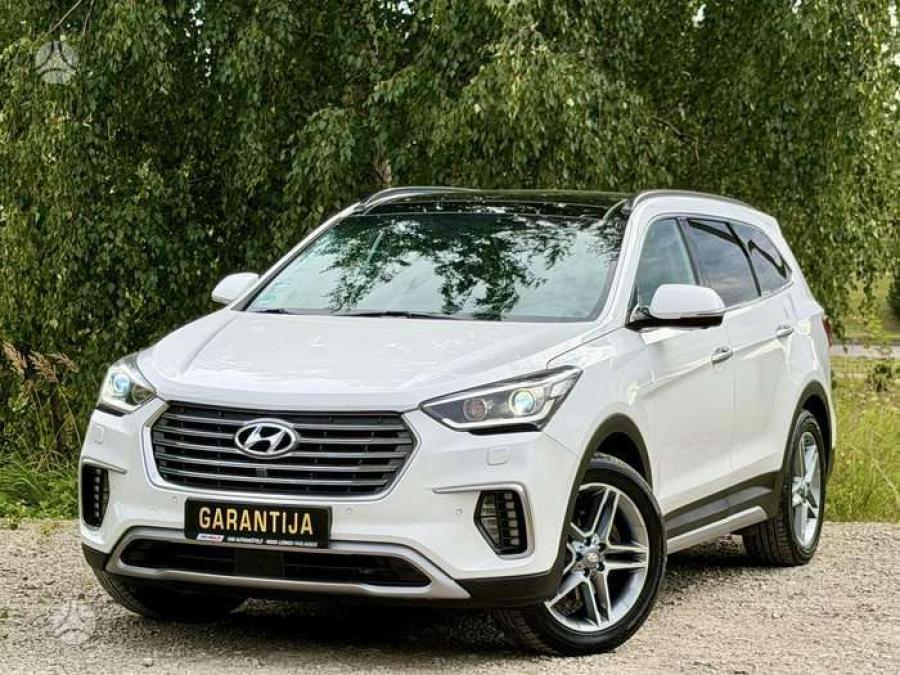 Balts Hyundai Grand Santa Fe 2017 Šauļi, ar dzinēja tilpumu 2.20 L un nobraukumu 232 tūkst. km par 17999 €, foto 1 vietnē AUTOMOTO.COM.LV