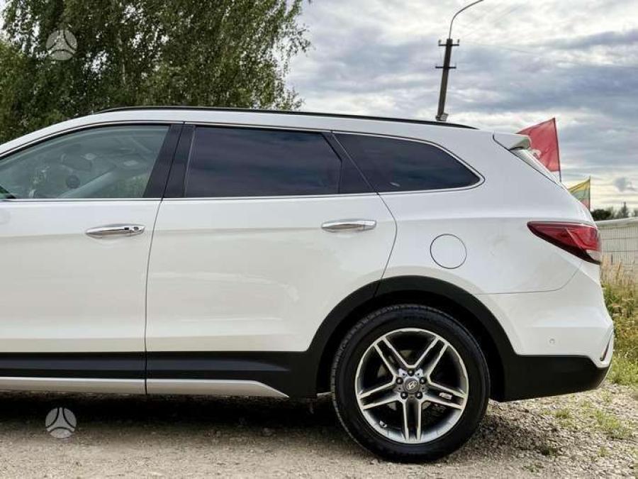 Balts Hyundai Grand Santa Fe 2017 Šauļi, ar dzinēja tilpumu 2.20 L un nobraukumu 232 tūkst. km par 17999 €, foto 13 vietnē AUTOMOTO.COM.LV