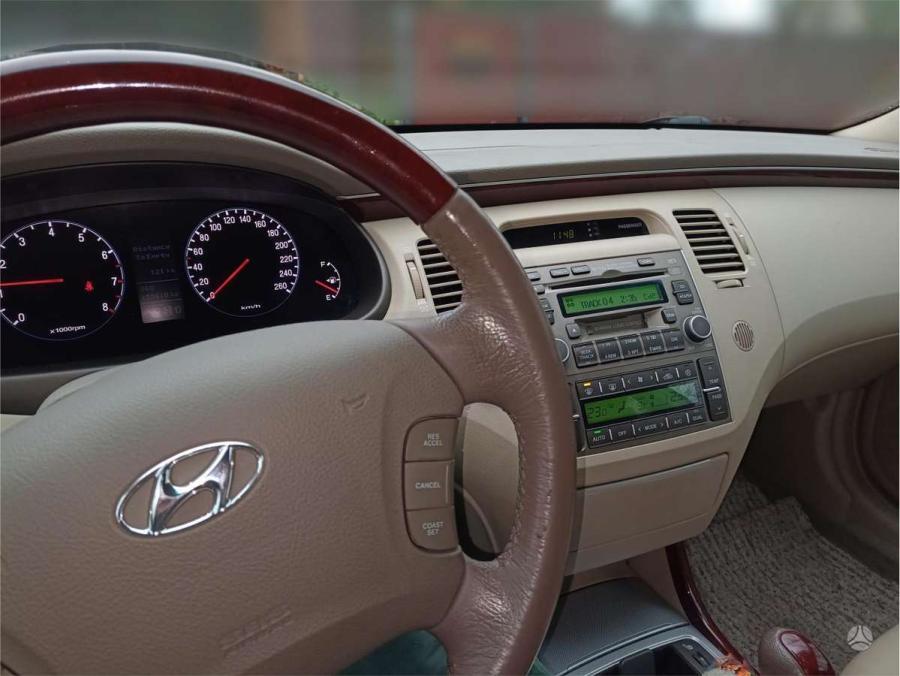 Melns Hyundai Grandeur 2007 Viļņa, ar dzinēja tilpumu 3.34 L un nobraukumu 160 tūkst. km par 2999 €, foto 4 vietnē AUTOMOTO.COM.LV
