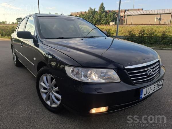 Melns Hyundai Grandeur 2010 Daugavpils, ar dzinēja tilpumu 2.20 L un nobraukumu 292 tūkst. km par 3400 €, foto 3 vietnē AUTOMOTO.COM.LV