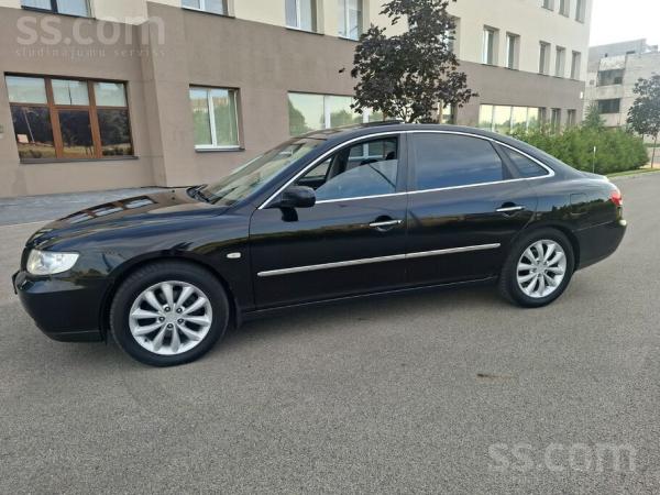 Melns Hyundai Grandeur 2010 Daugavpils, ar dzinēja tilpumu 2.20 L un nobraukumu 292 tūkst. km par 3400 €, foto 7 vietnē AUTOMOTO.COM.LV