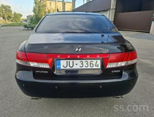 Melns Hyundai Grandeur 2010 Daugavpils, ar dzinēja tilpumu 2.20 L un nobraukumu 292 tūkst. km par 3400 €, foto 9 vietnē AUTOMOTO.COM.LV