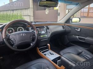 Melns Hyundai Grandeur 2010 Daugavpils, ar dzinēja tilpumu 2.20 L un nobraukumu 292 tūkst. km par 3400 €, foto 13 vietnē AUTOMOTO.COM.LV
