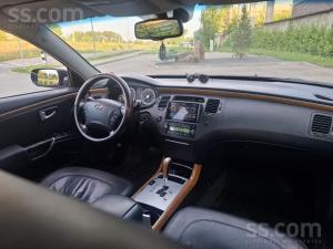 Melns Hyundai Grandeur 2010 Daugavpils, ar dzinēja tilpumu 2.20 L un nobraukumu 292 tūkst. km par 3400 €, foto 14 vietnē AUTOMOTO.COM.LV