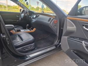 Melns Hyundai Grandeur 2010 Daugavpils, ar dzinēja tilpumu 2.20 L un nobraukumu 292 tūkst. km par 3400 €, foto 15 vietnē AUTOMOTO.COM.LV