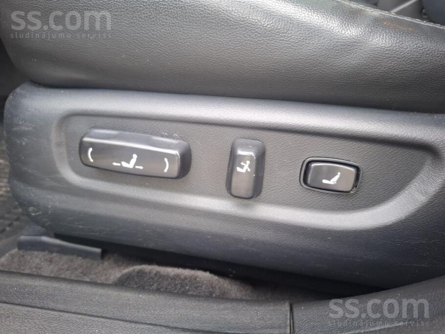 Melns Hyundai Grandeur 2010 Daugavpils, ar dzinēja tilpumu 2.20 L un nobraukumu 292 tūkst. km par 3400 €, foto 20 vietnē AUTOMOTO.COM.LV
