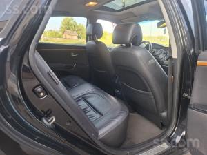 Melns Hyundai Grandeur 2010 Daugavpils, ar dzinēja tilpumu 2.20 L un nobraukumu 292 tūkst. km par 3400 €, foto 21 vietnē AUTOMOTO.COM.LV