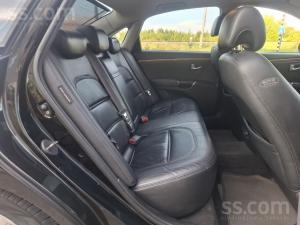 Melns Hyundai Grandeur 2010 Daugavpils, ar dzinēja tilpumu 2.20 L un nobraukumu 292 tūkst. km par 3400 €, foto 22 vietnē AUTOMOTO.COM.LV