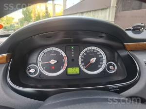 Melns Hyundai Grandeur 2010 Daugavpils, ar dzinēja tilpumu 2.20 L un nobraukumu 292 tūkst. km par 3400 €, foto 24 vietnē AUTOMOTO.COM.LV