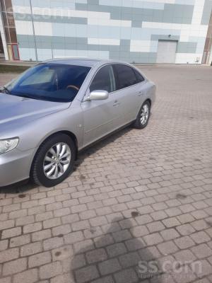 Pelēks Hyundai Grandeur 2007 Dobele, ar dzinēja tilpumu 2.20 L un nobraukumu 250 tūkst. km par 5000 €, foto 2 vietnē AUTOMOTO.COM.LV