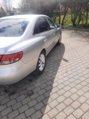 Pelēks Hyundai Grandeur 2007 Dobele, ar dzinēja tilpumu 2.20 L un nobraukumu 250 tūkst. km par 5000 €, foto 5 vietnē AUTOMOTO.COM.LV