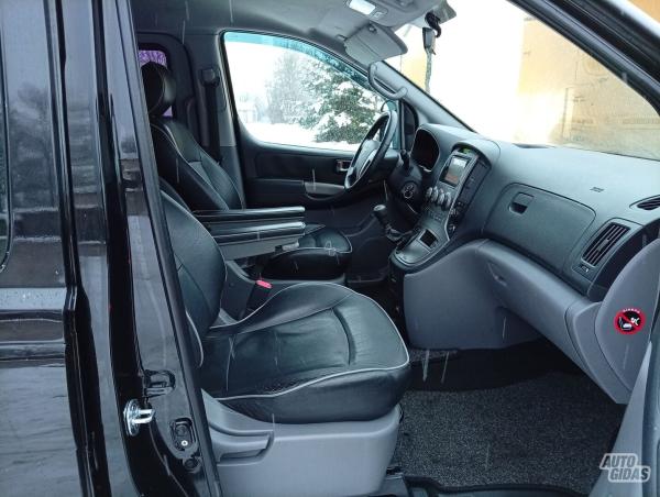 Melns Hyundai H-1 2010 Viļņa, ar dzinēja tilpumu 2.50 L un nobraukumu 212 tūkst. km par 5550 €, foto 8 vietnē AUTOMOTO.COM.LV
