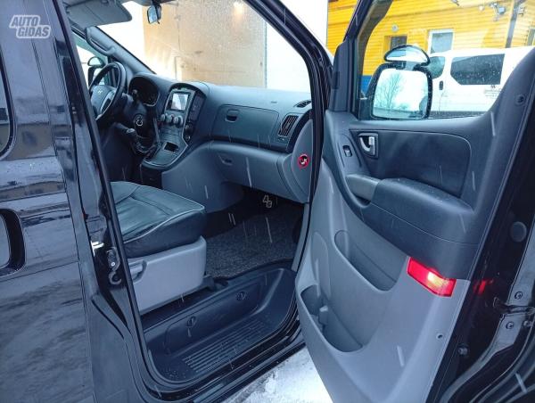 Melns Hyundai H-1 2010 Viļņa, ar dzinēja tilpumu 2.50 L un nobraukumu 212 tūkst. km par 5550 €, foto 9 vietnē AUTOMOTO.COM.LV