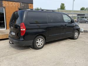Black Hyundai H-1 2010 in Riga, with an engine capacity of 2.50 L and mileage of 334 thousand km for 4500 €, photo 14 on AUTOMOTO.COM.LV