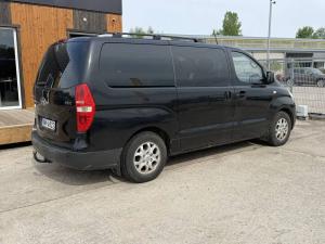 Melns Hyundai H-1 2010 Rīga, ar dzinēja tilpumu 2.50 L un nobraukumu 334 tūkst. km par 4500 €, foto 4 vietnē AUTOMOTO.COM.LV