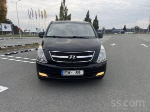Black Hyundai H-1 2012 in Riga, with an engine capacity of 2.50 L and mileage of 222 thousand km for 8500 €, photo 5 on AUTOMOTO.COM.LV