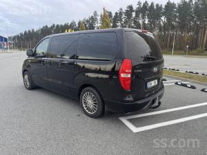 Black Hyundai H-1 2012 in Riga, with an engine capacity of 2.50 L and mileage of 222 thousand km for 8500 €, photo 6 on AUTOMOTO.COM.LV
