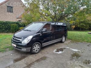 Black Hyundai H-1 2012 in Daugavpils, with an engine capacity of 2.50 L and mileage of 285 thousand km for 3800 €, photo  on AUTOMOTO.COM.LV