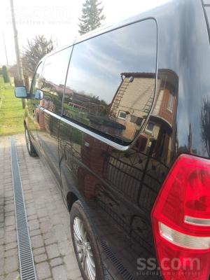 Black Hyundai H-1 2012 in Riga, with an engine capacity of 2.50 L and mileage of 282 thousand km for 7200 €, photo 3 on AUTOMOTO.COM.LV