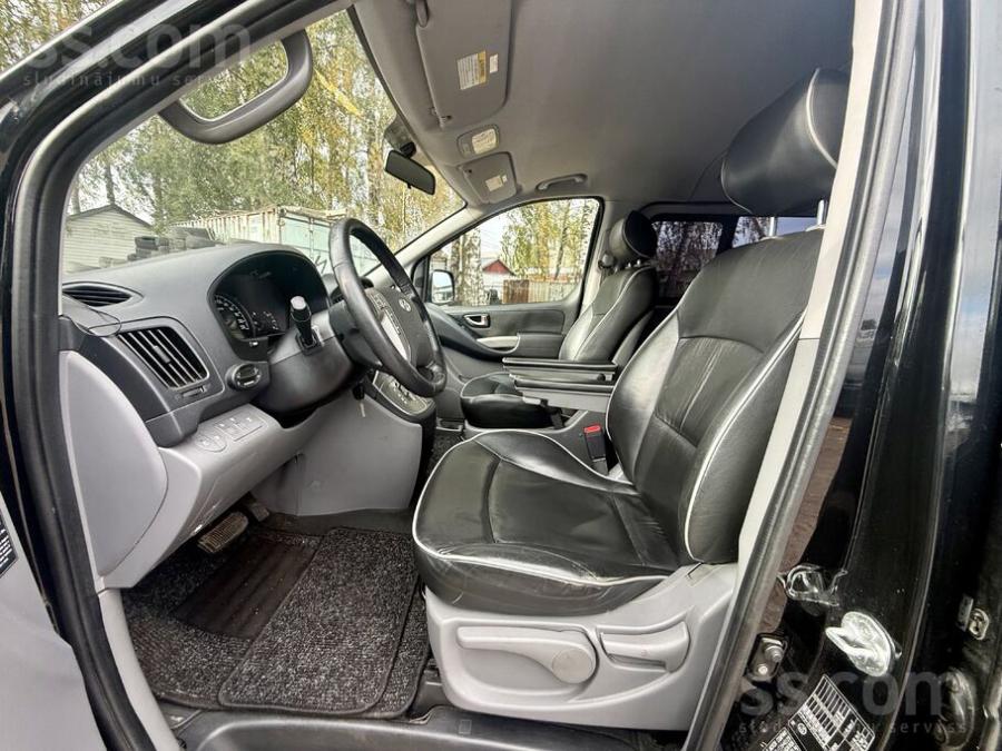 Black Hyundai H-1 2011 in Riga, with an engine capacity of 2.50 L and mileage of 0 thousand km for 8990 €, photo 19 on AUTOMOTO.COM.LV