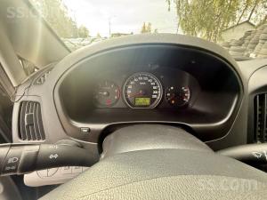 Black Hyundai H-1 2011 in Riga, with an engine capacity of 2.50 L and mileage of 0 thousand km for 8990 €, photo 20 on AUTOMOTO.COM.LV