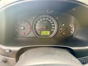 Black Hyundai H-1 2011 in Riga, with an engine capacity of 2.50 L and mileage of 0 thousand km for 8990 €, photo 21 on AUTOMOTO.COM.LV