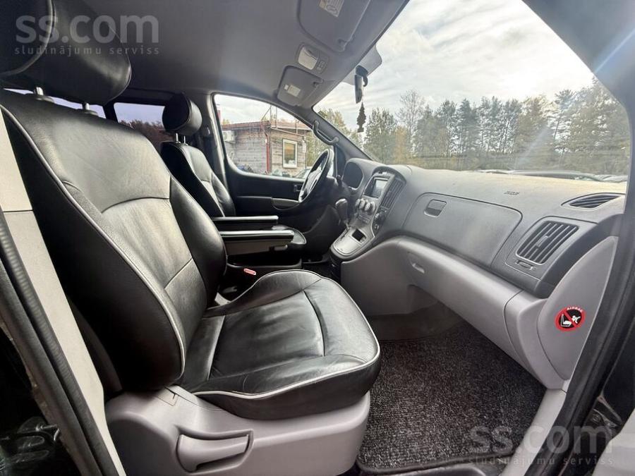Black Hyundai H-1 2011 in Riga, with an engine capacity of 2.50 L and mileage of 0 thousand km for 8990 €, photo 24 on AUTOMOTO.COM.LV