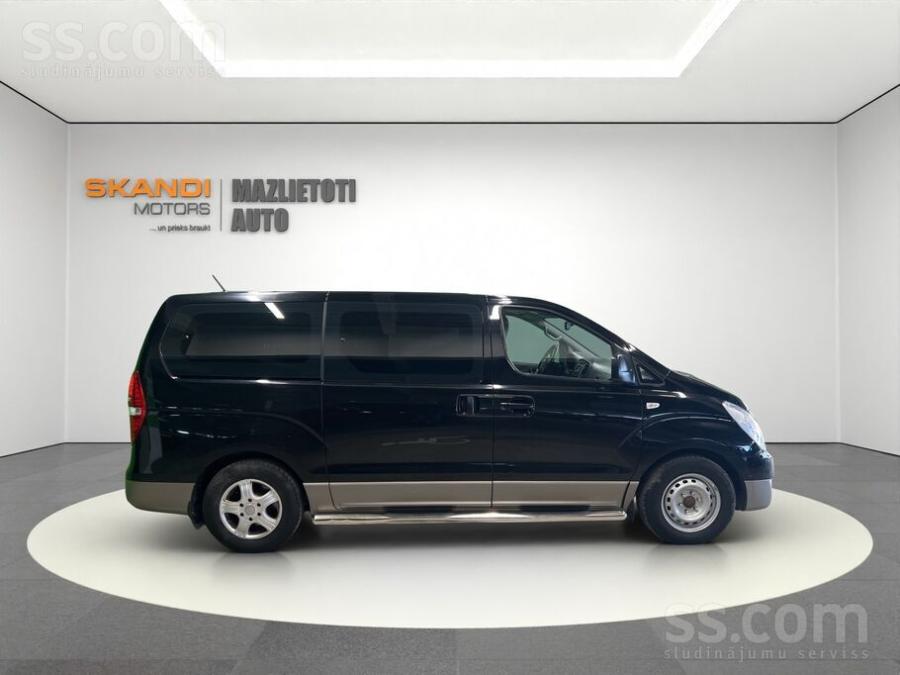 Melns Hyundai H-1 2015 Rīga, ar dzinēja tilpumu 2.50 L un nobraukumu 210 tūkst. km par 11790 €, foto 8 vietnē AUTOMOTO.COM.LV