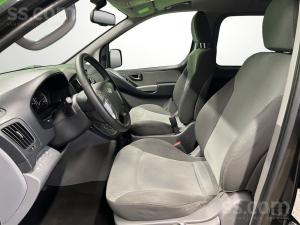 Melns Hyundai H-1 2015 Rīga, ar dzinēja tilpumu 2.50 L un nobraukumu 210 tūkst. km par 11790 €, foto 11 vietnē AUTOMOTO.COM.LV