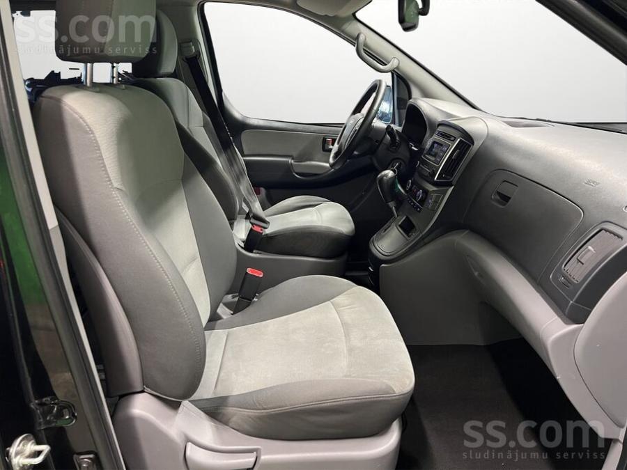 Melns Hyundai H-1 2015 Rīga, ar dzinēja tilpumu 2.50 L un nobraukumu 210 tūkst. km par 11790 €, foto 18 vietnē AUTOMOTO.COM.LV