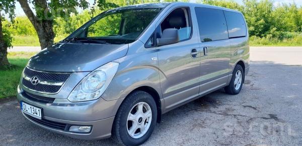 Grey Hyundai H-1 2010 in Daugavpils, with an engine capacity of 2.50 L and mileage of 335 thousand km for 6850 €, photo 3 on AUTOMOTO.COM.LV