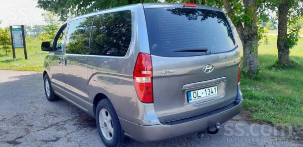 Grey Hyundai H-1 2010 in Daugavpils, with an engine capacity of 2.50 L and mileage of 335 thousand km for 6850 €, photo 4 on AUTOMOTO.COM.LV