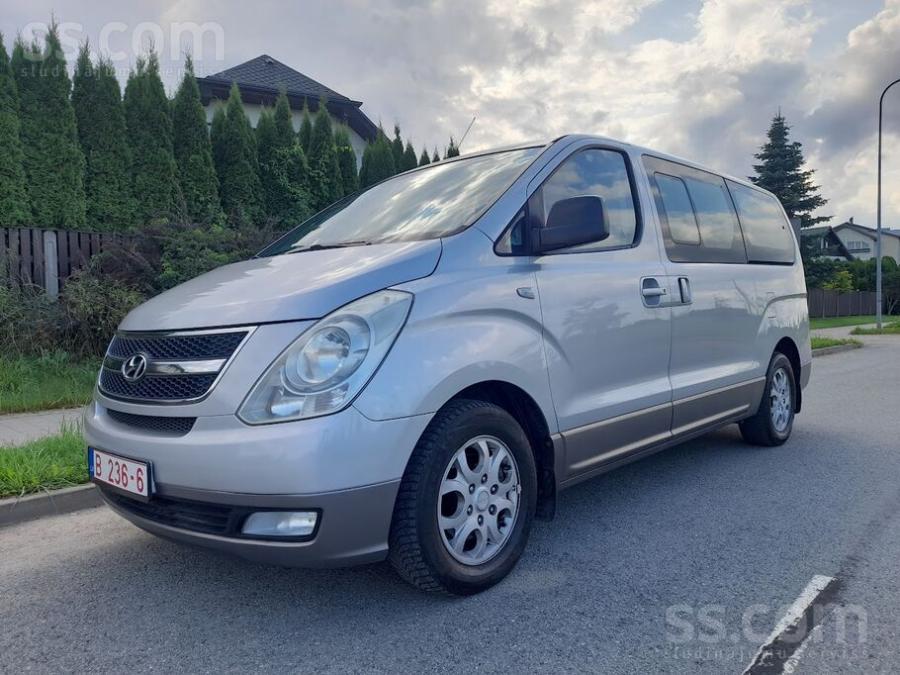Pelēks Hyundai H-1 2010 Rīga, ar dzinēja tilpumu 2.50 L un nobraukumu 301 tūkst. km par 5990 €, foto 3 vietnē AUTOMOTO.COM.LV