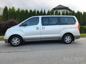 Pelēks Hyundai H-1 2010 Rīga, ar dzinēja tilpumu 2.50 L un nobraukumu 301 tūkst. km par 5990 €, foto  vietnē AUTOMOTO.COM.LV