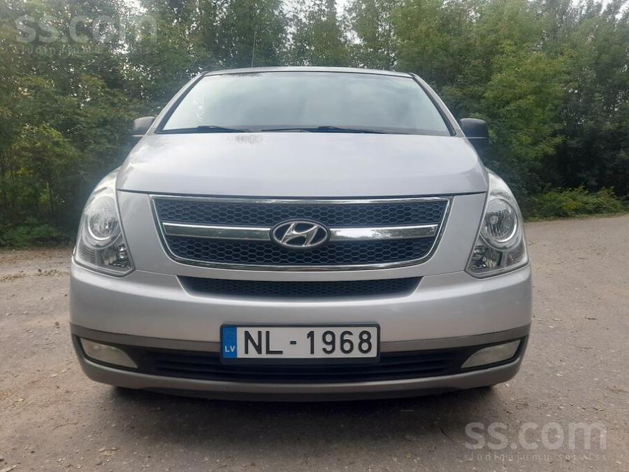 Серый Хендай H-1 2010 в Рига, объемом двигателя 2.50 л и пробегом 301 тыс. км за 5990 €, фото 4 на AUTOMOTO.COM.LV