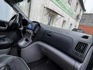 Grey Hyundai H-1 2013 in Daugavpils, with an engine capacity of 2.50 L and mileage of 279 thousand km for 6999 €, photo 13 on AUTOMOTO.COM.LV