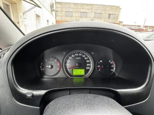 Grey Hyundai H-1 2013 in Daugavpils, with an engine capacity of 2.50 L and mileage of 279 thousand km for 6999 €, photo 19 on AUTOMOTO.COM.LV